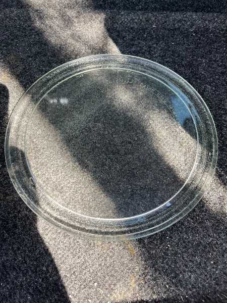 Freecycle: Microwave glass turn plate