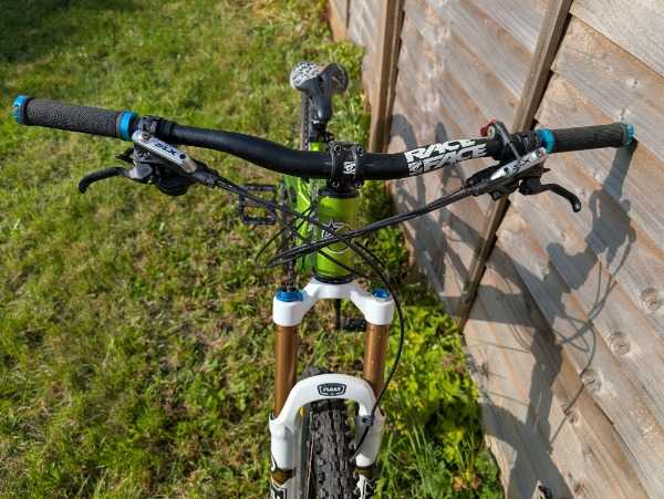 Freecycle: Small Mountain Bike (14" Orange Five)